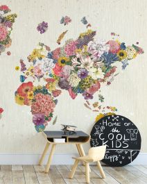 Botanical Floral Map Light Wallpaper – Natural and Elegant Decor